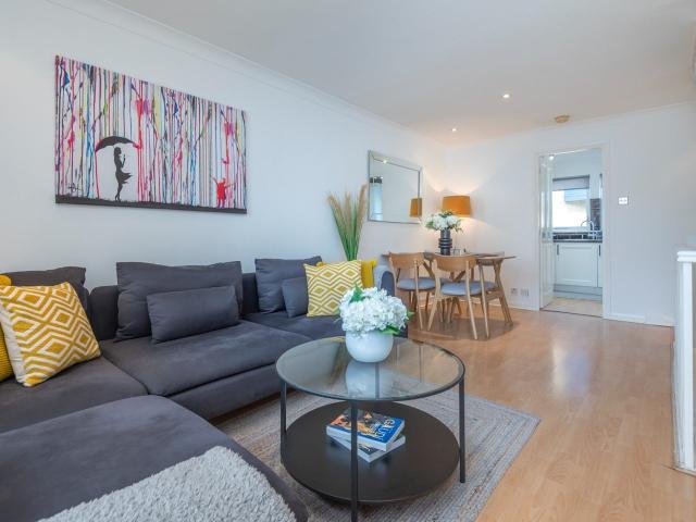 House at Hampstead Walk, Greater London
