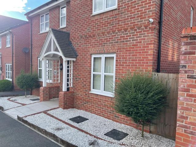 Apartment at Hanging Barrows, Boughton
