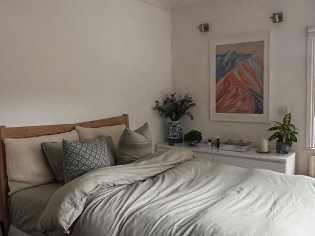 Room at Haggard Road, Greater London