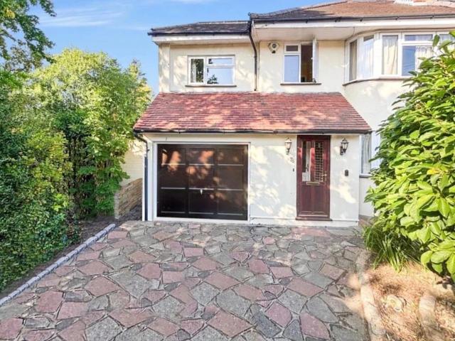 House at Hartford Road, Greater London