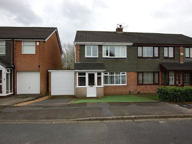House at Hartshead Avenue, Tameside