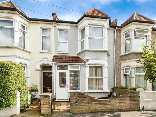 House at Harcourt Avenue, Greater London