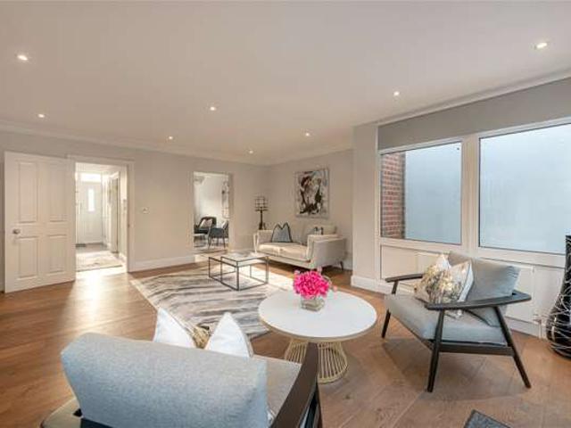 House at Harley Road, Greater London