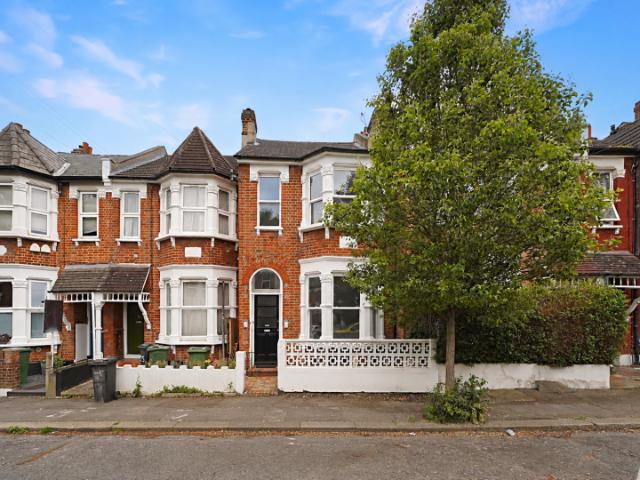 House at Harpenden Road, Greater London