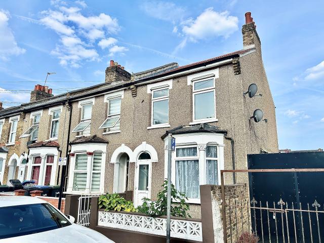 House at Haselbury Road, Greater London