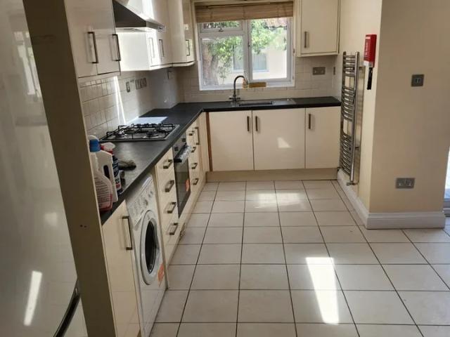 House at Hatherley Gardens, Greater London