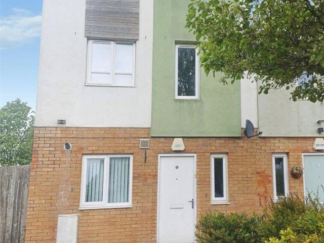 House at Hawthorne Drive, Kirkby