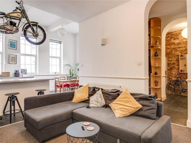 House at Haydon Way, Greater London
