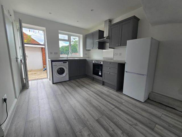 House at Hayling Road, Three Rivers