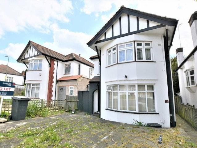 House at Hendale Avenue, Greater London