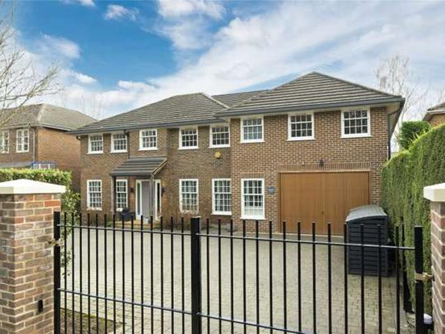 House at Heathfield, Elmbridge