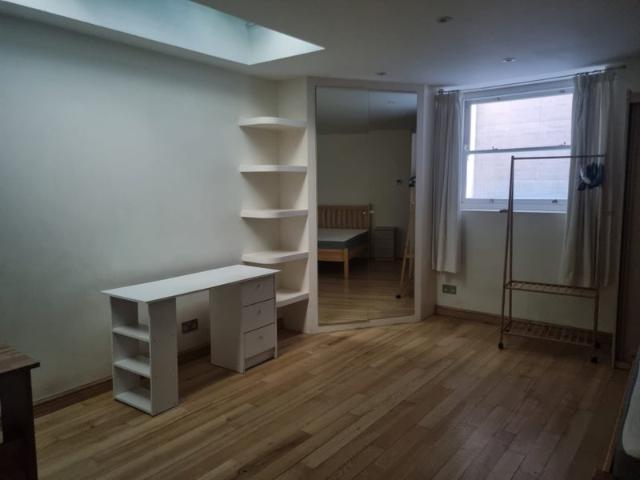 House at Heathfield Road, Greater London