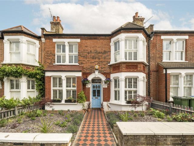 House at Heathwood Gardens, Greater London