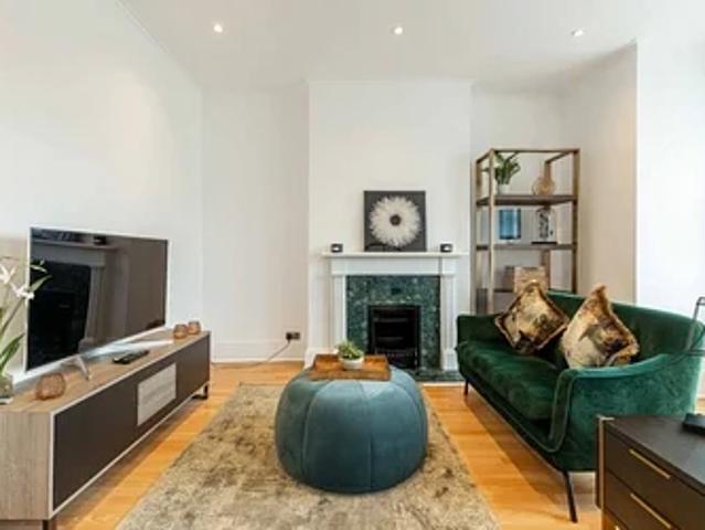 House at Hestercombe Avenue, Greater London