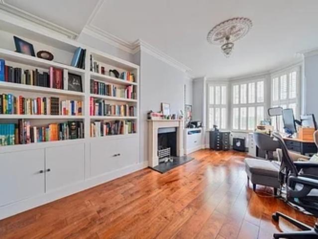 House at Heythorp Street, Greater London