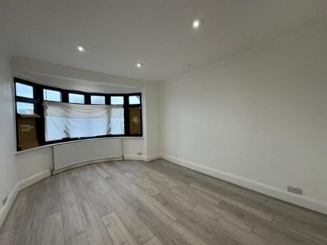 House at High Road, Greater London