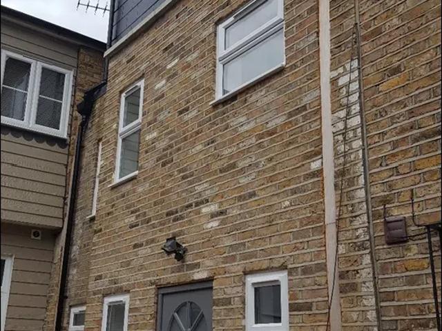 House at High Street, Greater London
