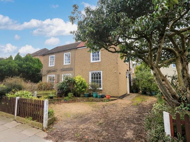 House at High Street, Greater London
