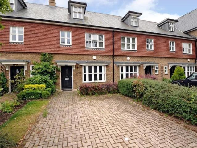 House at Highgrove Avenue, Ascot