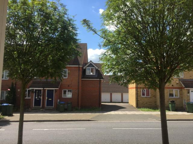 House at Hill View Drive, Greater London