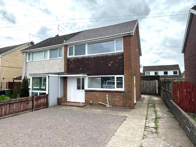 House at Hillview Crescent, Newport