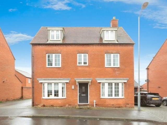 House at Honeycomb Way, Buckingham