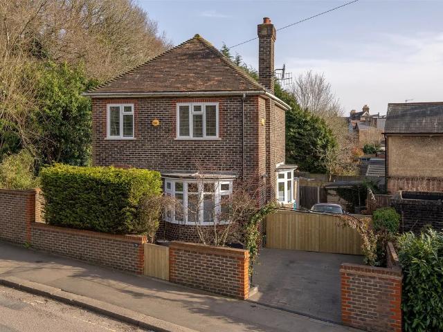 House at Hooley Lane, Reigate and Banstead