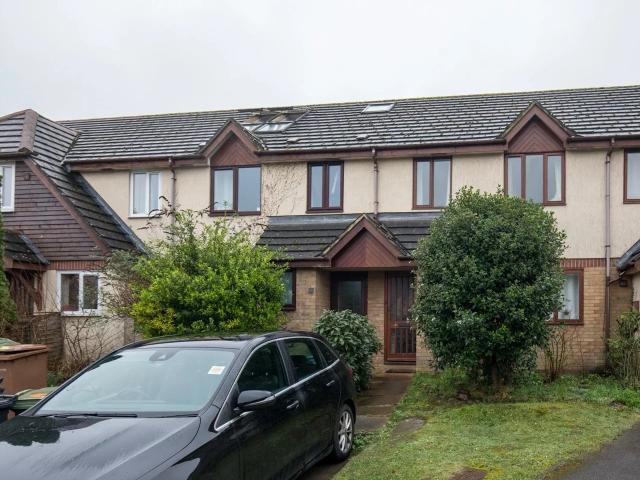 House at Hollow Close, Guildford