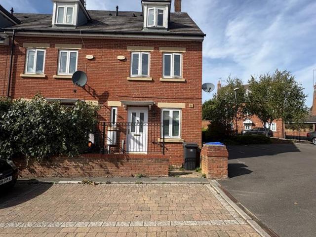 House at Hopton Close, Daventry