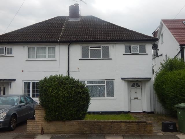 House at Hospital Bridge Road, London