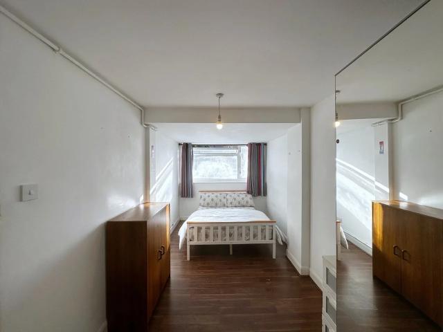 House at Howard Road, Greater London