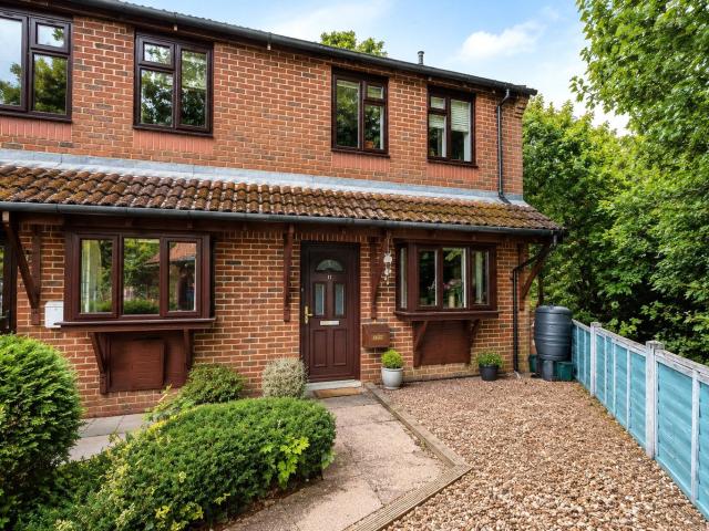 House at Huntingdon Road, Woking