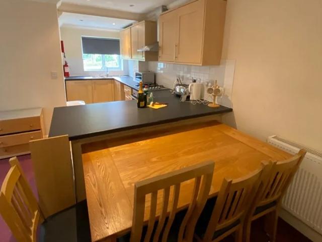 House at Hunts Close, Guildford