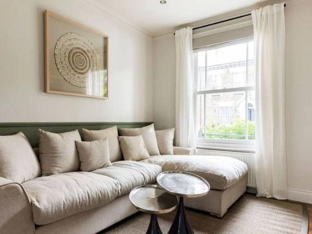 House at Huxley Street, City of Westminster