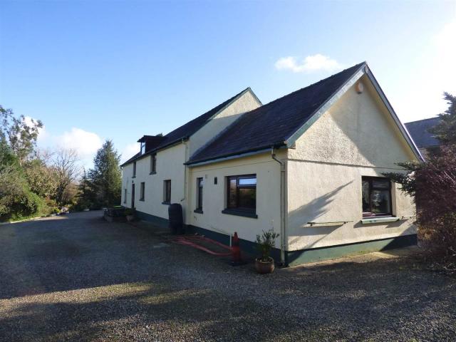 House at Hydfron Close, Llanddowror