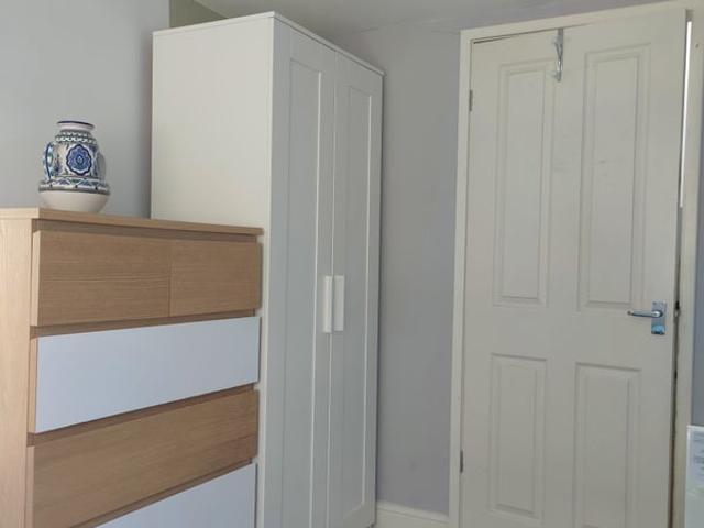 House at Ingrams Close, Elmbridge