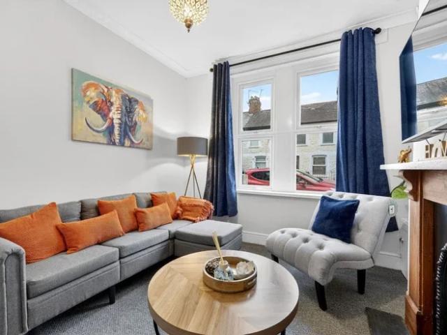 House at Inverness Place, Cardiff
