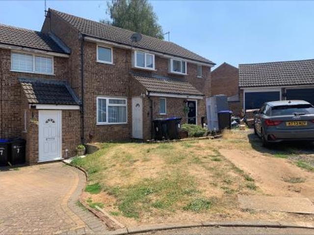 House at Jubilee Close, Northampton