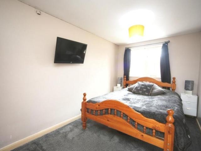 House at Justice Close, Warwick