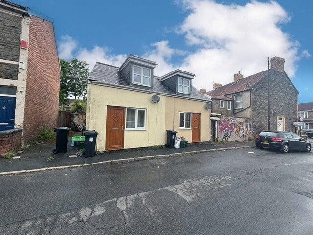House at Kennington Avenue, Bristol