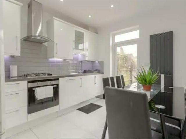 House at Khartoum Road, Greater London