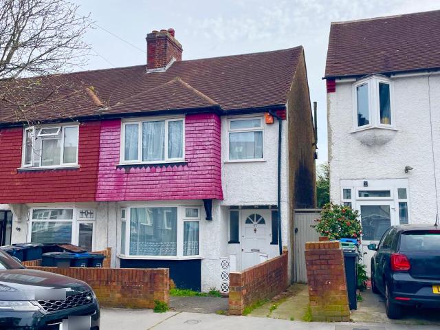 Apartment at Kimberley Road, Greater London