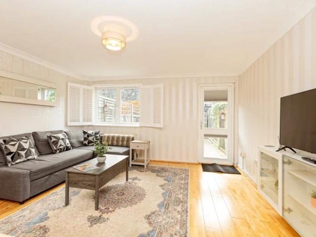 House at Kings Road, Greater London