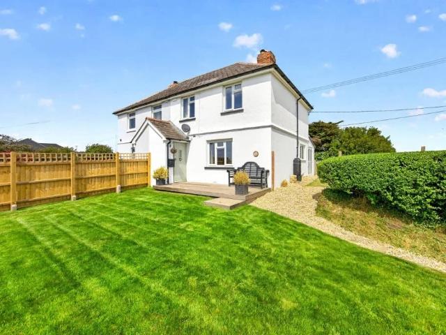 House at Kingston Road, Shorwell