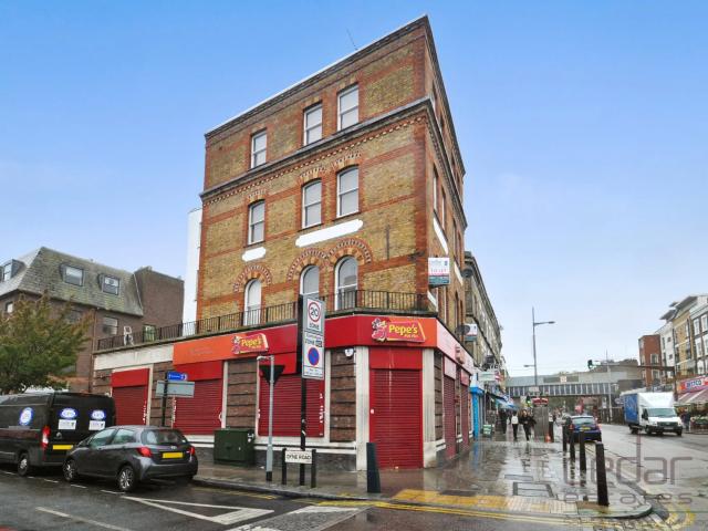 Apartment at Kilburn High Road, Greater London