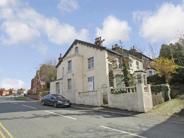 House at Kirkstall Lane, Leeds