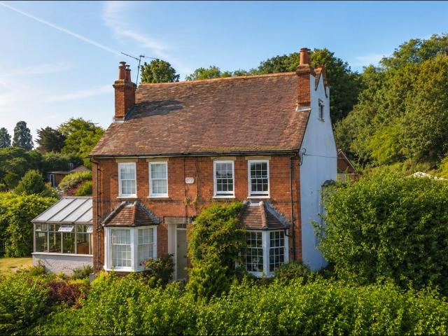 House at Knowl Hill Common, Knowl Hill
