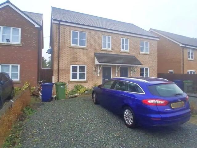 House at Lake Close, Fenland District