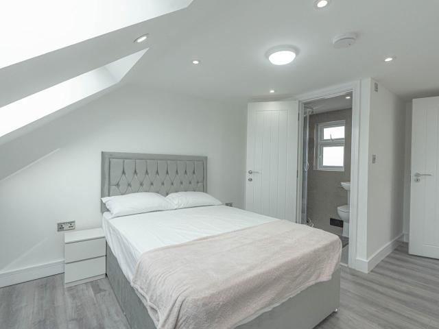 House at Lakehall Road, Greater London