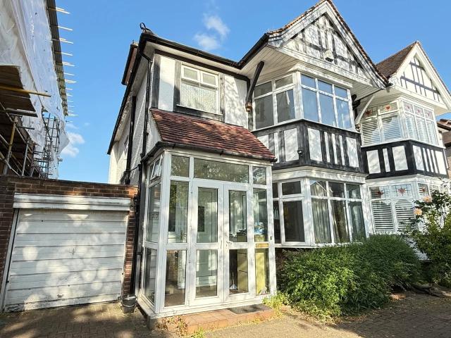 House at Lapstone Gardens, Greater London
